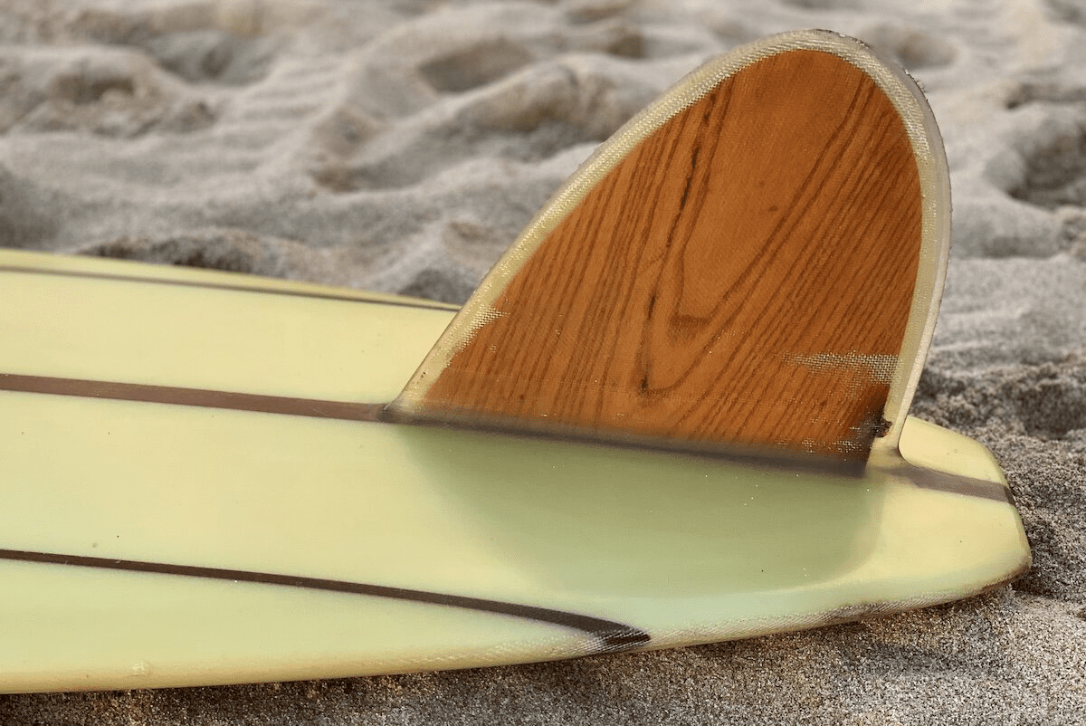 The Evolution of Surfboard Fins: From Ancient Hawaii to Modern Tech